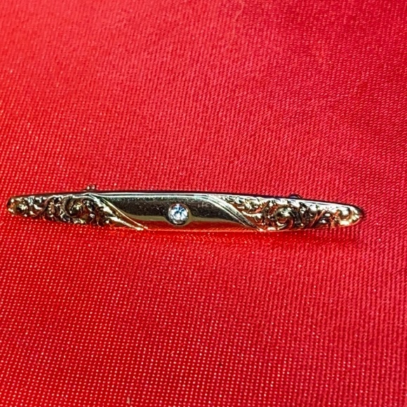 Avon | Jewelry | Vintage Avon Victorian Style Bar Pin | Poshmark